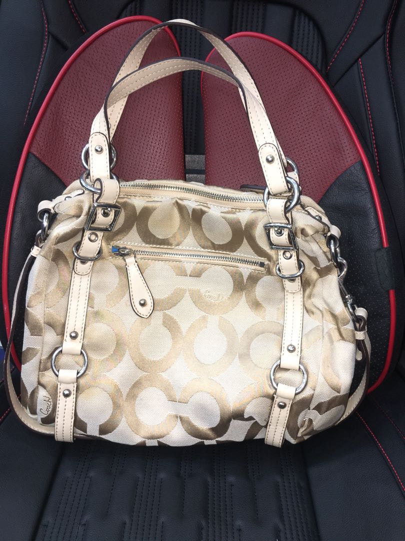COACH 2way Bag, Luxury, Bags & Wallets on Carousell