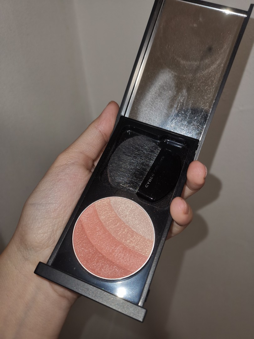 Gradation Glow On Blush, Beauty & Personal Care, Face, Makeup on Carousell
