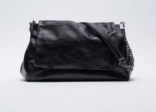 (ORIGINAL) ITZY YUNA ZARA Rocker Shoulder Bag with flap, Women's ...