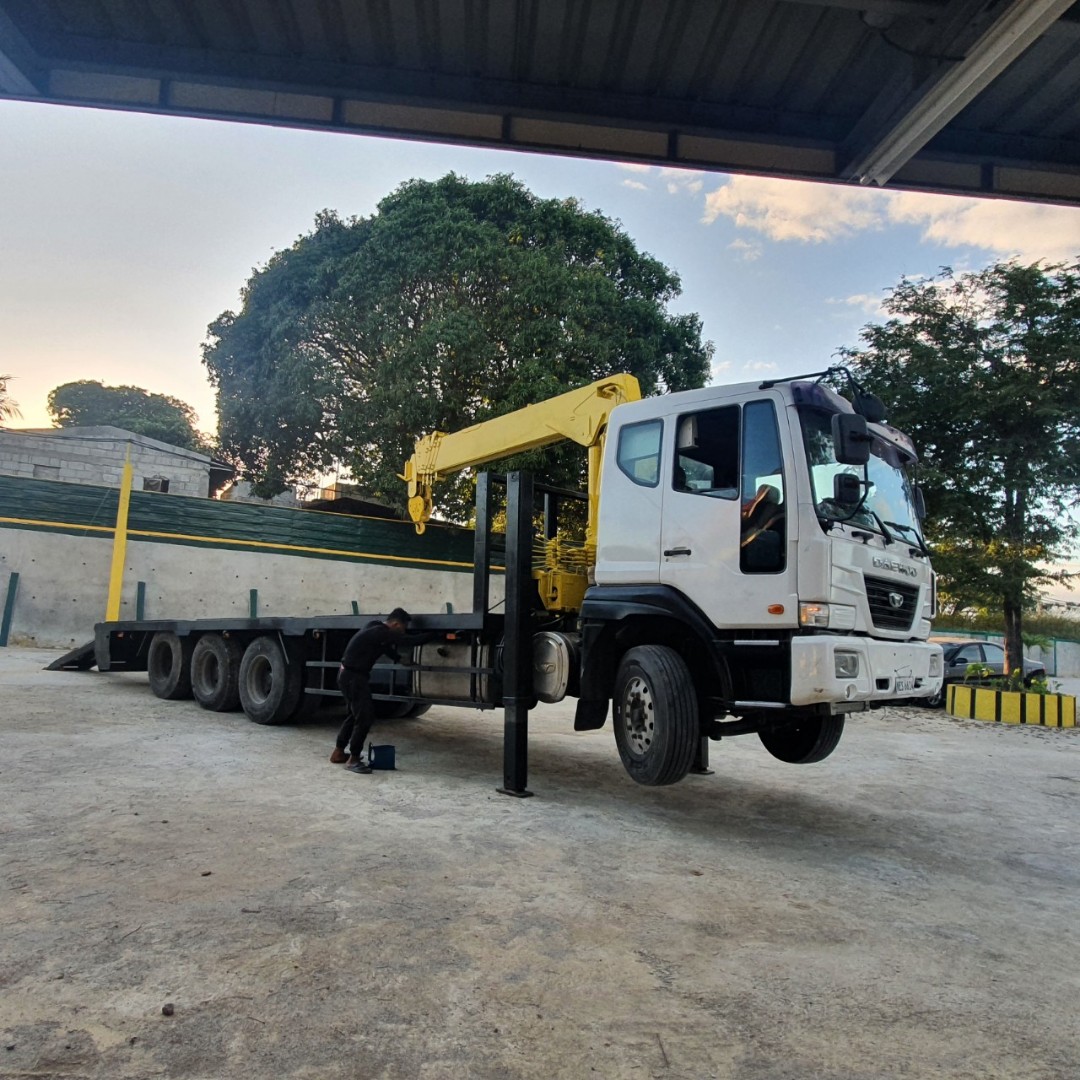 Self-loading & 7ton Boom Crane Truck, Special Vehicles, Heavy Vehicles ...
