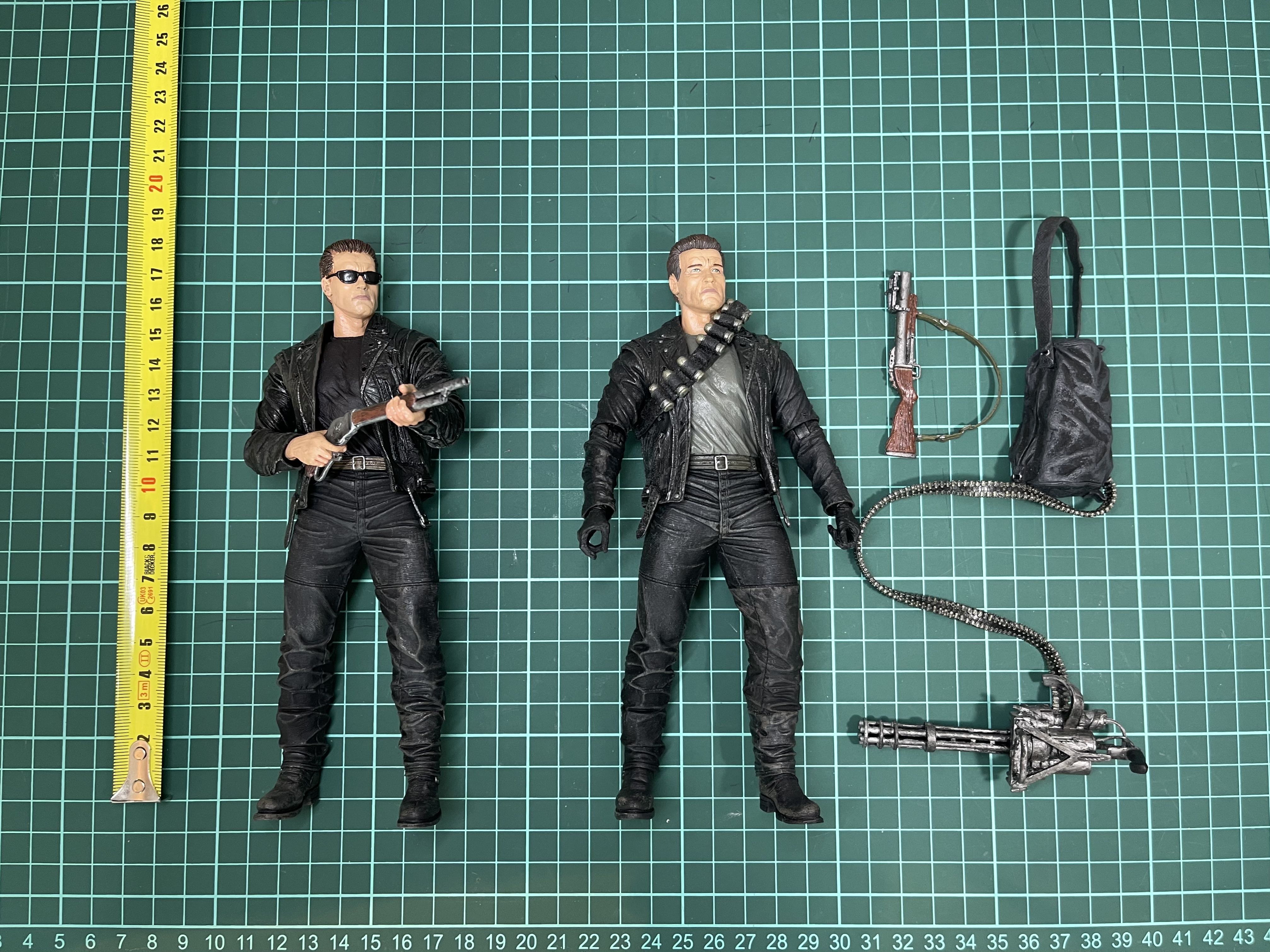 SET OF 2 NECA 6” TERMINATOR T-800 (Cyberdyne Showdown) collectible ...
