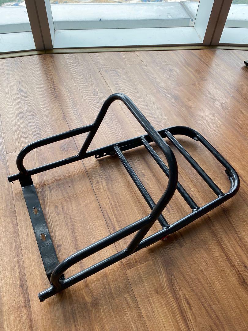 vespa rear rack madrid, Motorbikes on Carousell