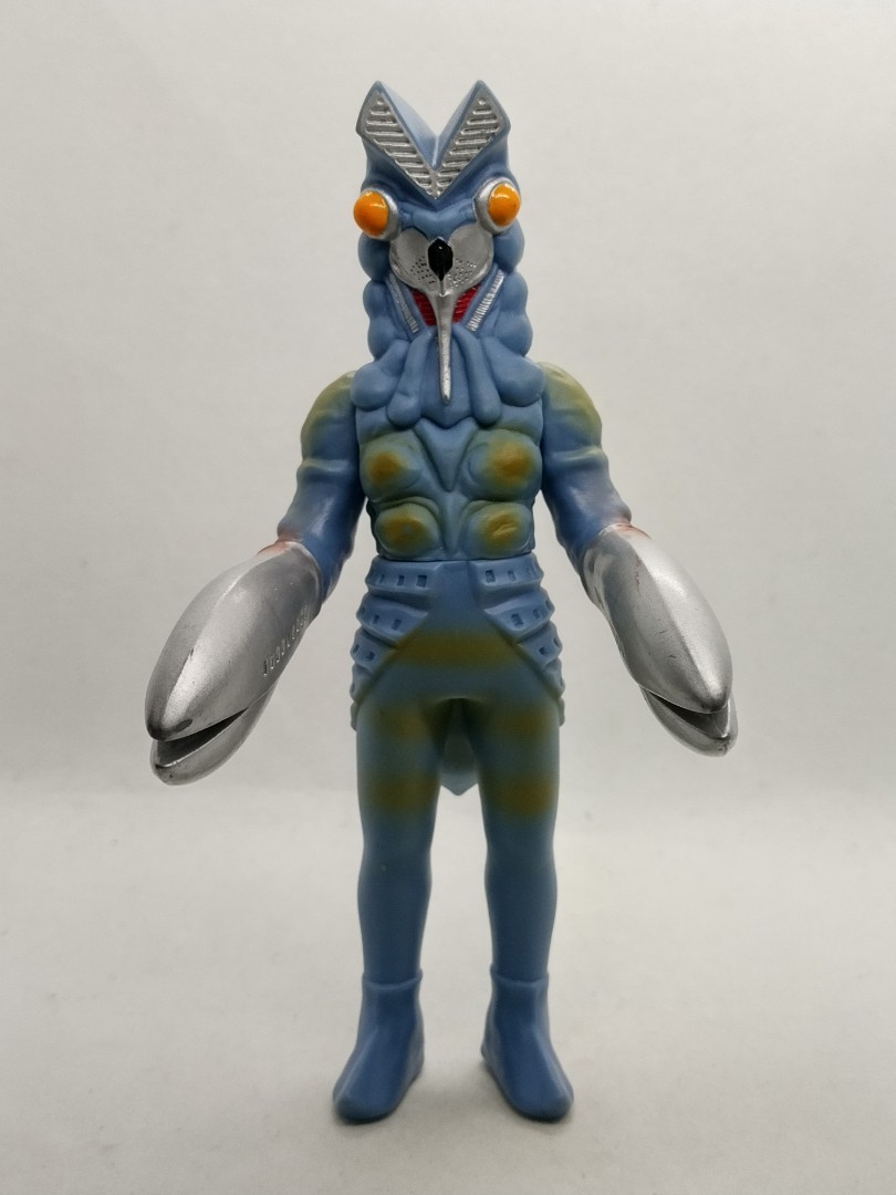 Bandai - Ultraman - Spark Dolls - Ultra Monster Series 500 - Alien ...