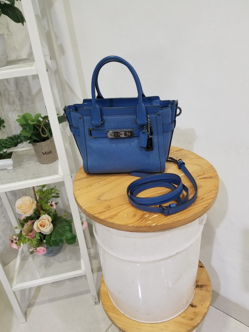 Coach swagger, Fesyen Wanita, Tas & Dompet di Carousell