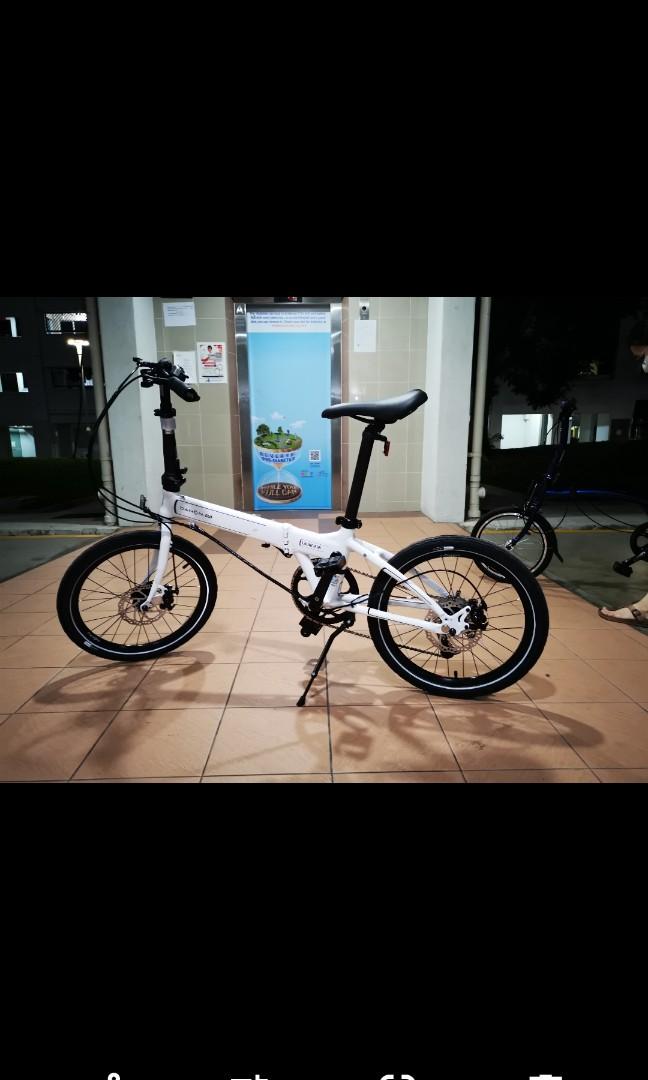 Dahon folding bike Launch D8, Sports Equipment, Bicycles & Parts ...