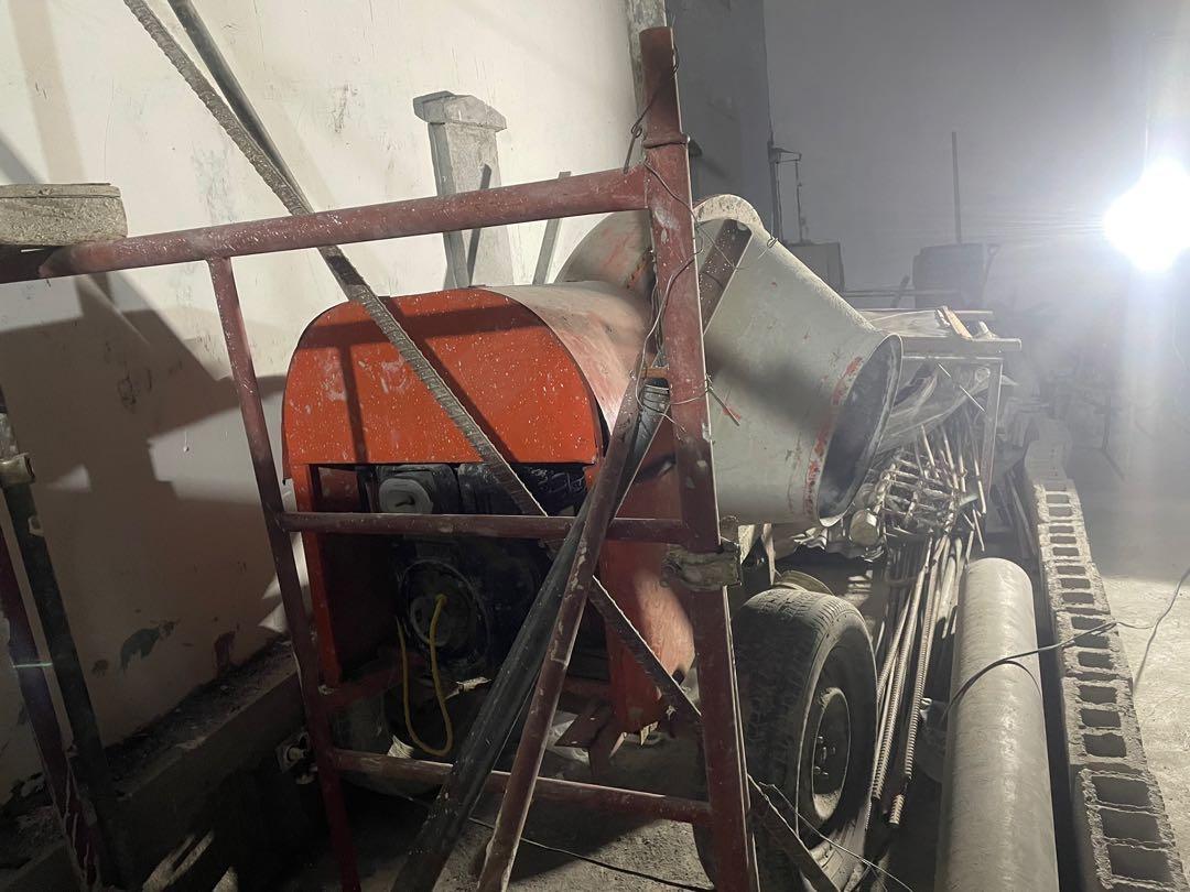 RUSH!! Heavy Duty One Bagger Cement Mixer + 10.5 HP Diesel Motor Worth ...