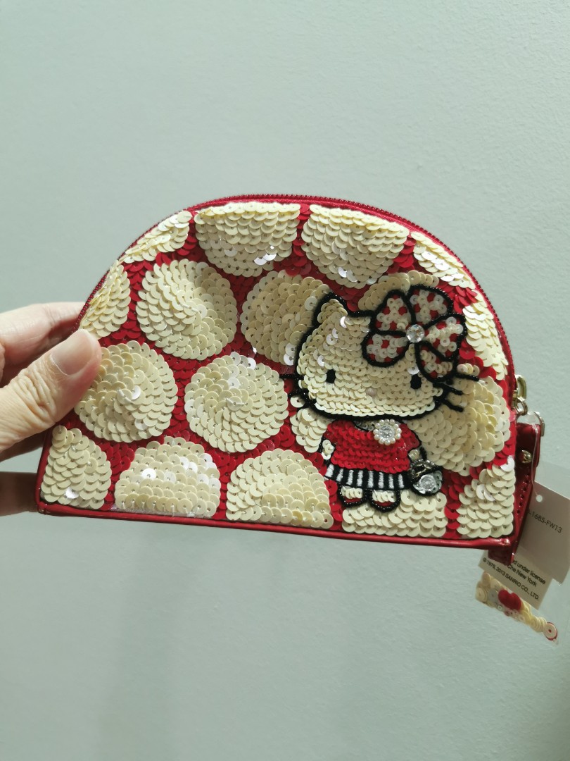 Hello Kitty Che Che, Women's Fashion, Bags & Wallets, Purses & Pouches ...