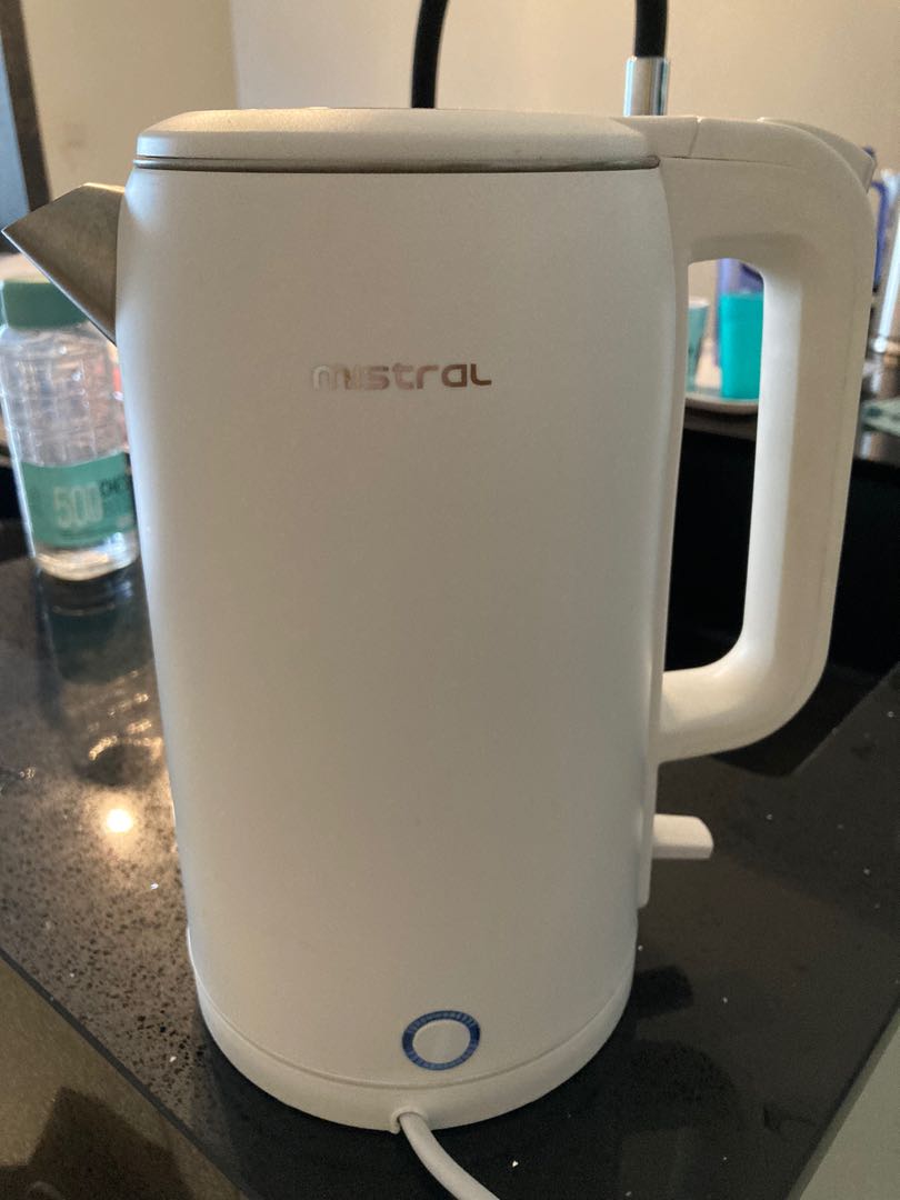 Inconsistent mistral kettle, TV & Home Appliances, Kitchen Appliances ...