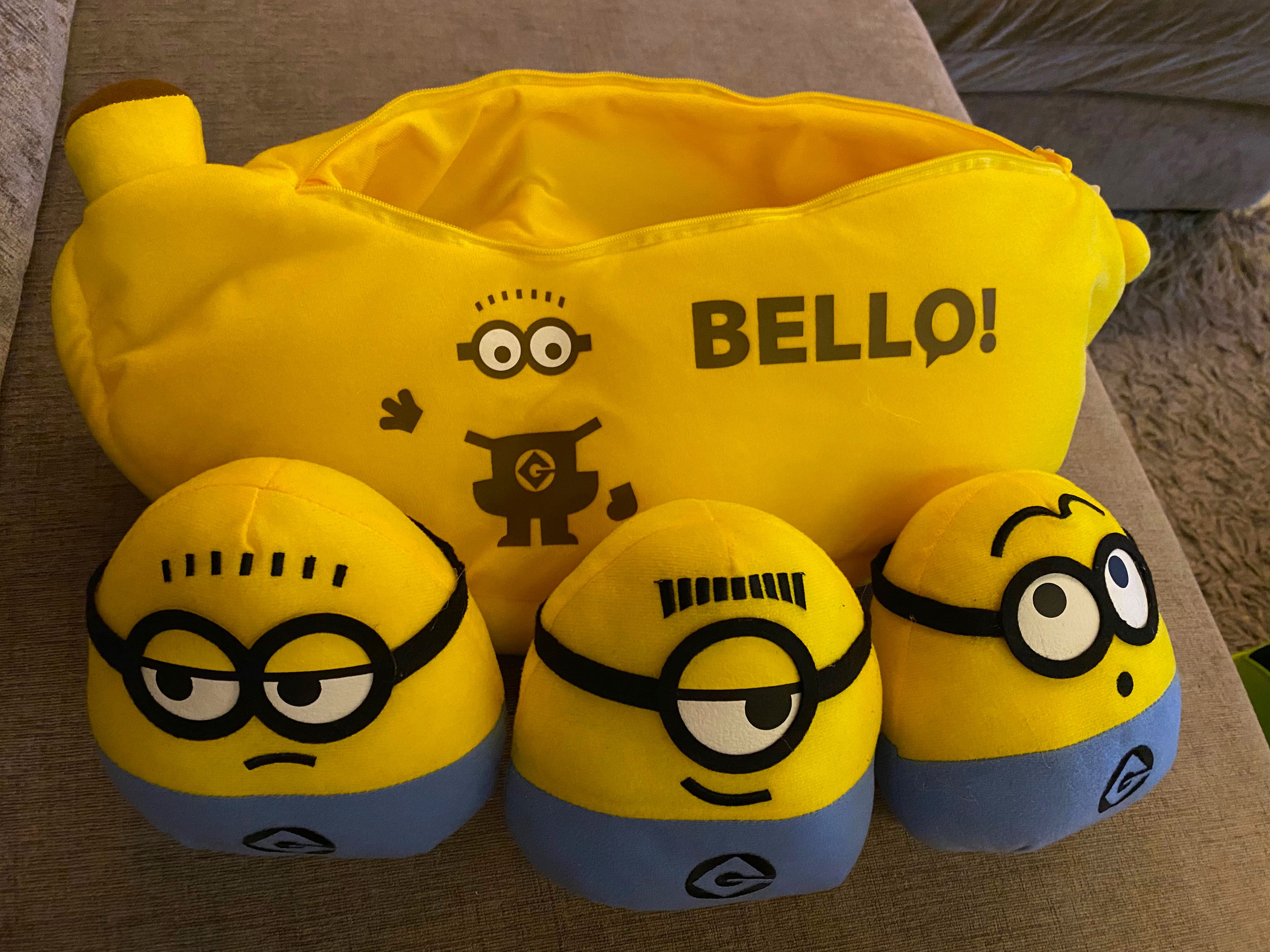 Minions in a Pod (3 of them), Hobbies & Toys, Toys & Games on Carousell