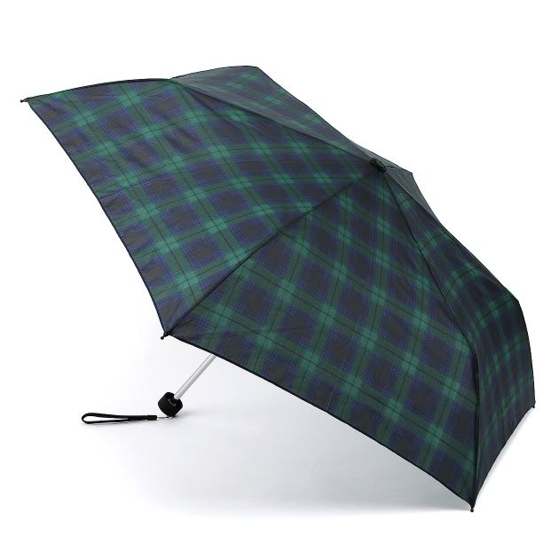 Muji Light-weight Foldable Umbrella, Everything Else on Carousell