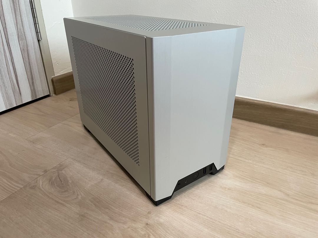 NCase M1 V6.1 (Silver) ITX Case, Computers & Tech, Parts & Accessories ...