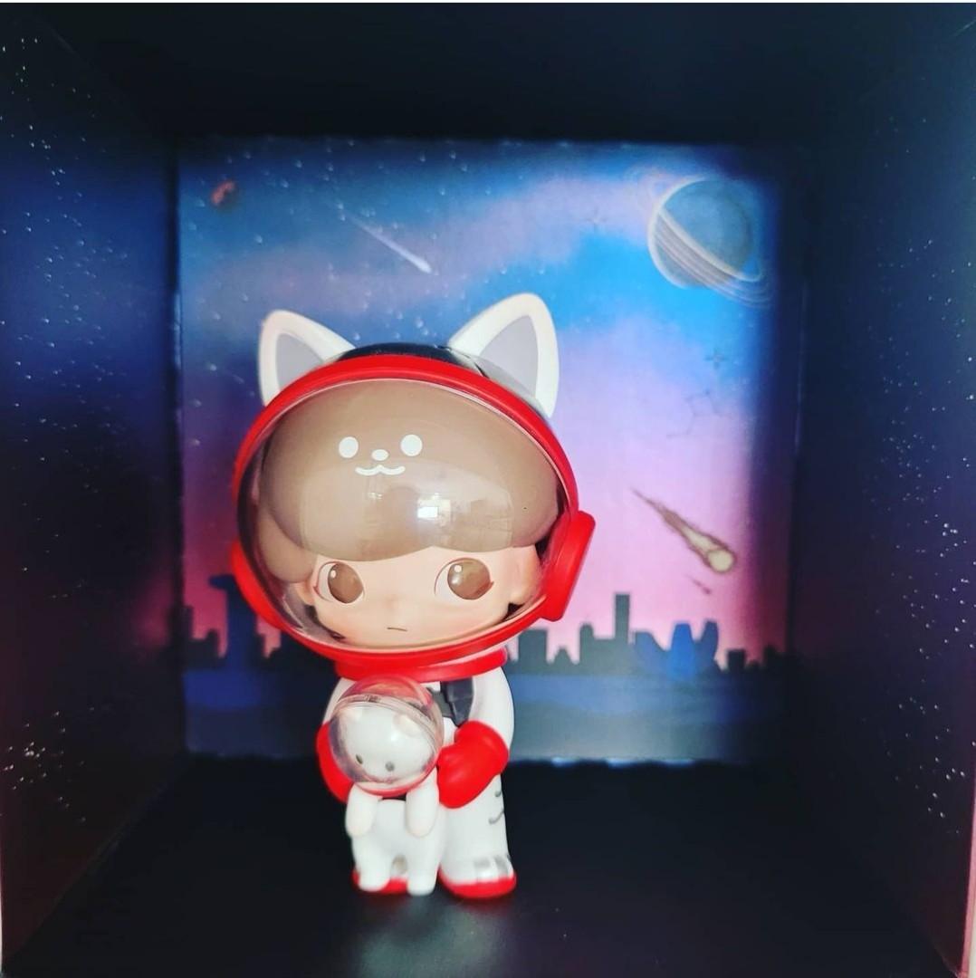 PopMart Dimoo SG Space Boy Exclusive Limited Edition, Hobbies & Toys ...
