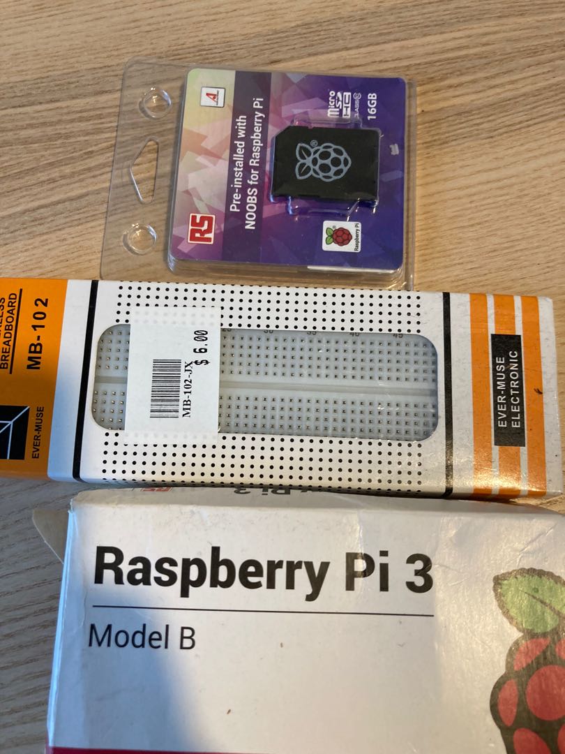 Raspberry Pi 3 Model B + breadboard + 16G SD Card, Computers & Tech ...