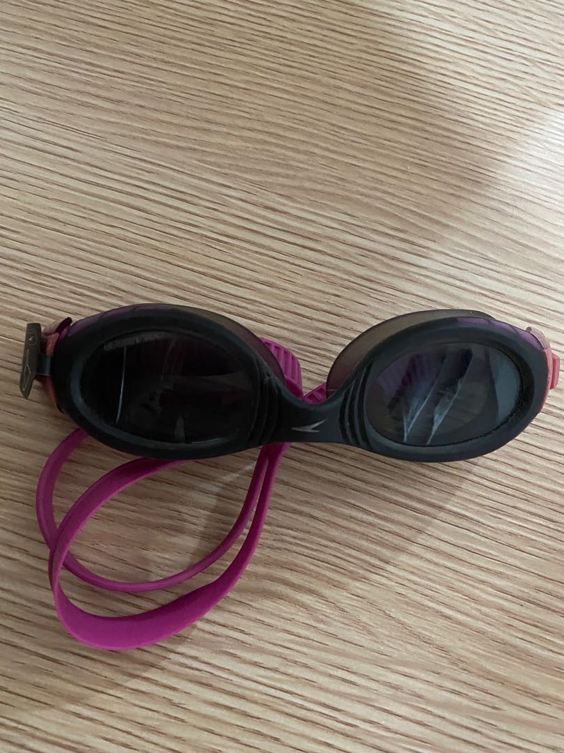 Speedo Goggles, Women's Fashion, Watches & Accessories, Sunglasses ...