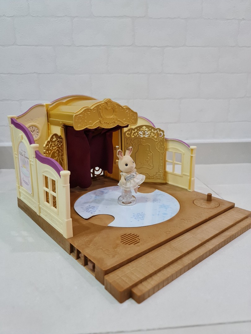 Sylvanian Families Ballet Theatre with Figurine, Hobbies & Toys, Toys ...
