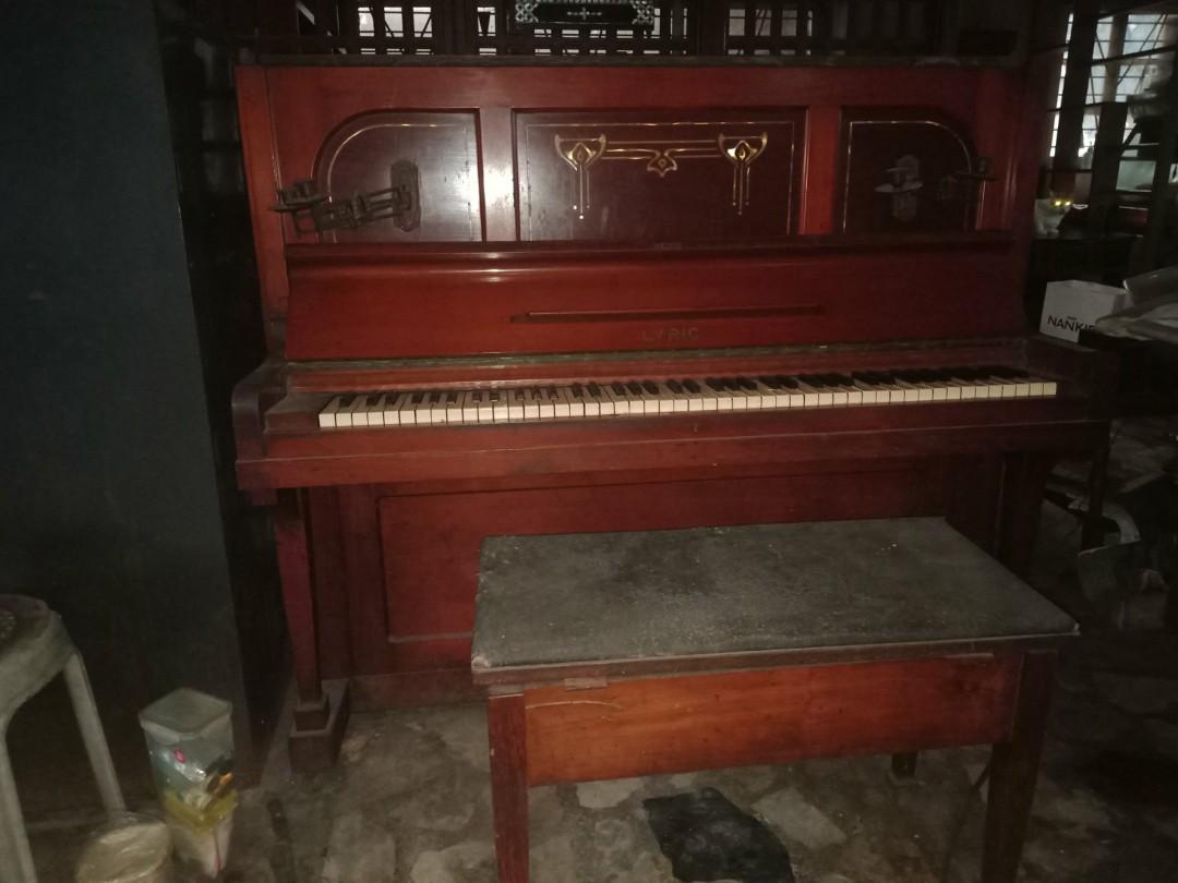 Vintage 1800s Lyric Piano Upright, Hobbies & Toys, Music & Media ...