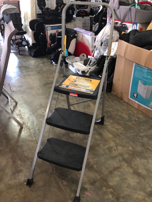 3 Stair Industrial Step Ladder, Commercial & Industrial, Construction ...