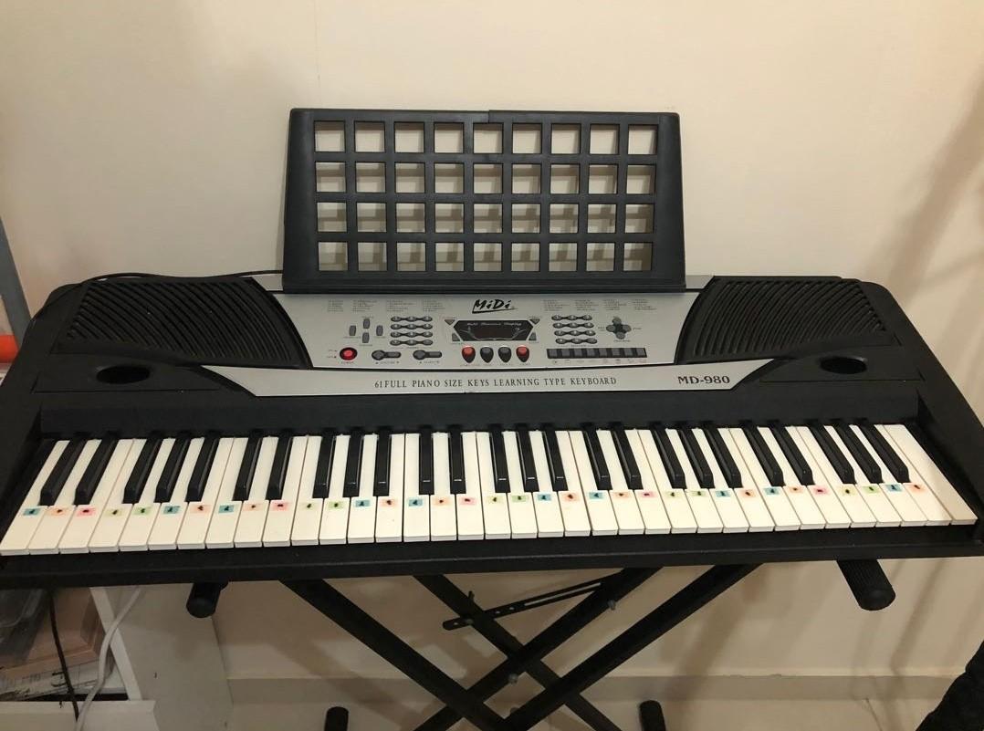 61-key keyboard + stand, Hobbies & Toys, Music & Media, Musical ...
