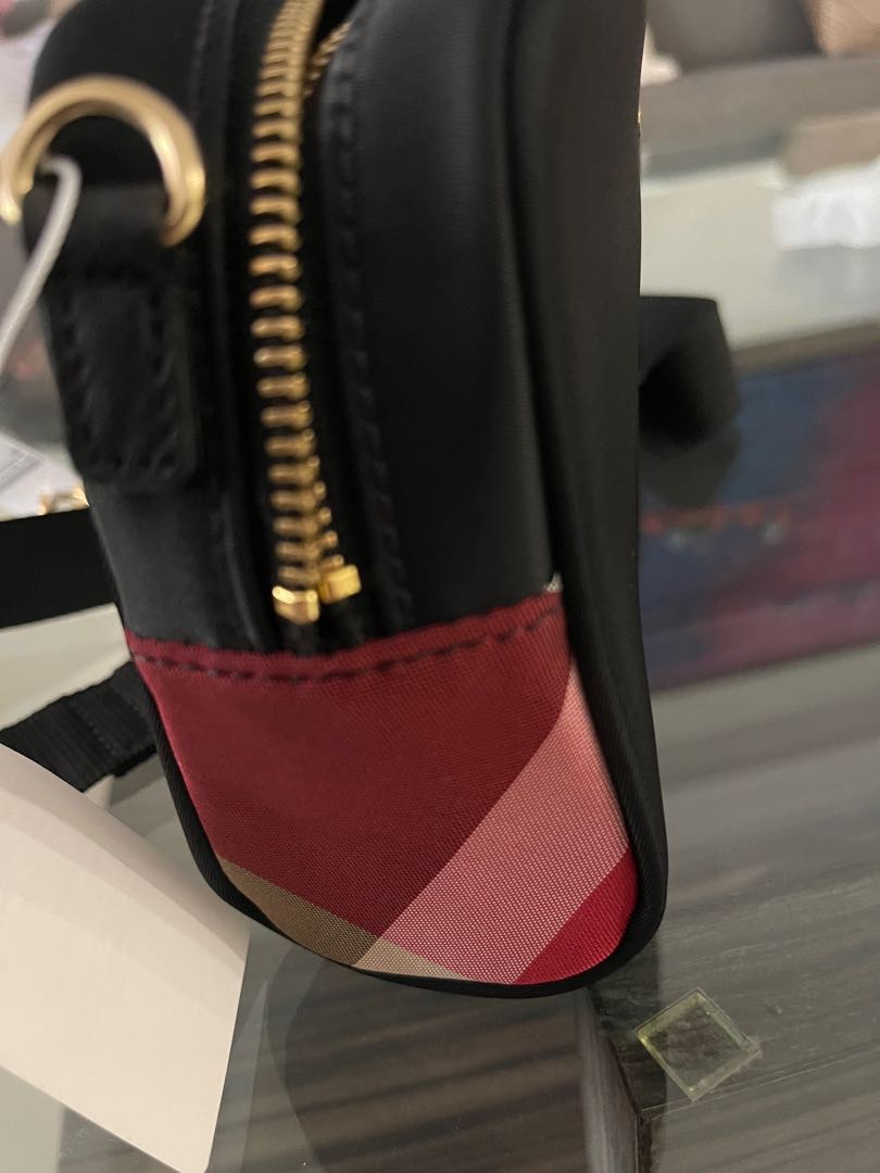 Authentic Blue Label camera bag Japan, Women's Fashion, Bags & Wallets ...