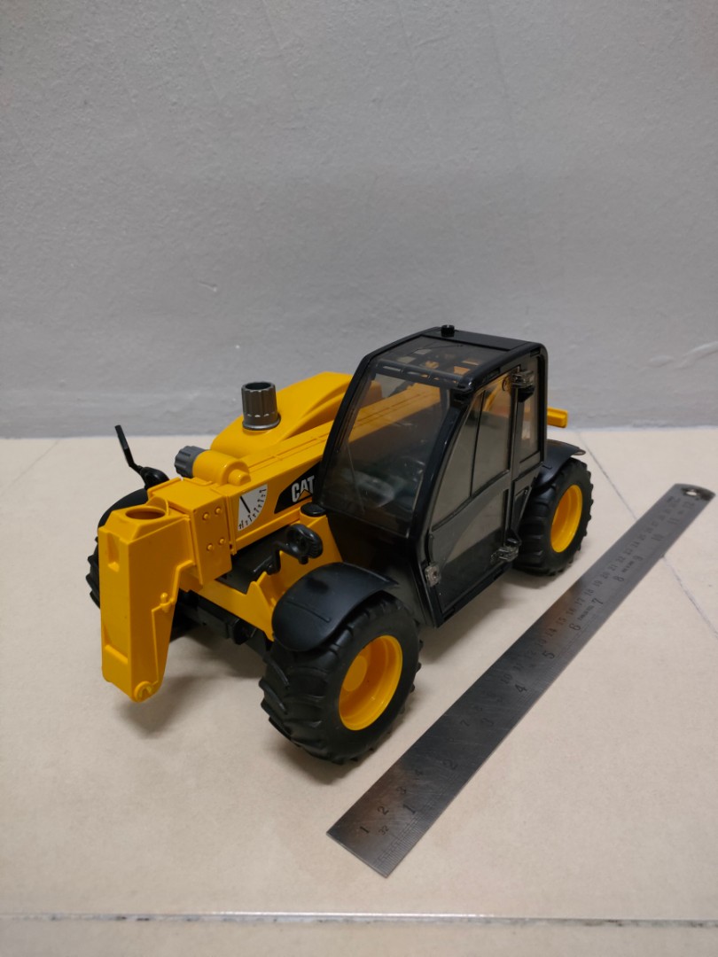 Caterpillar Telehandler, Hobbies & Toys, Toys & Games on Carousell