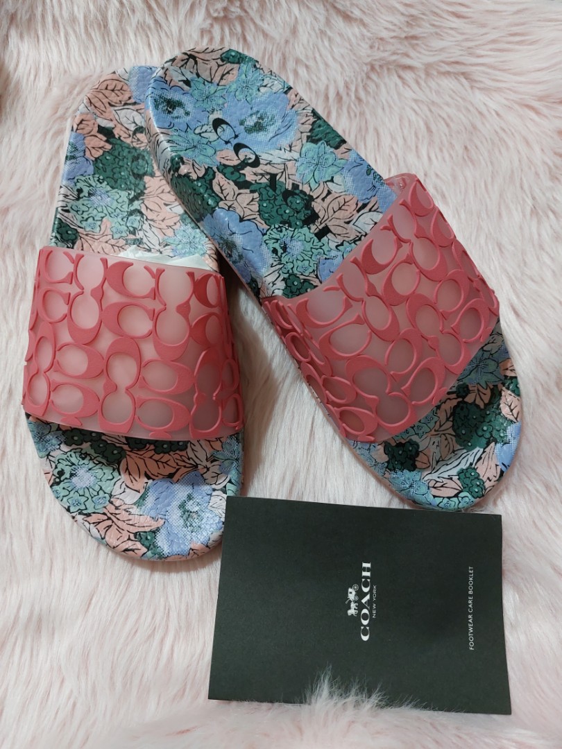 Coach Slide, Women's Fashion, Footwear, Flats & Sandals on Carousell