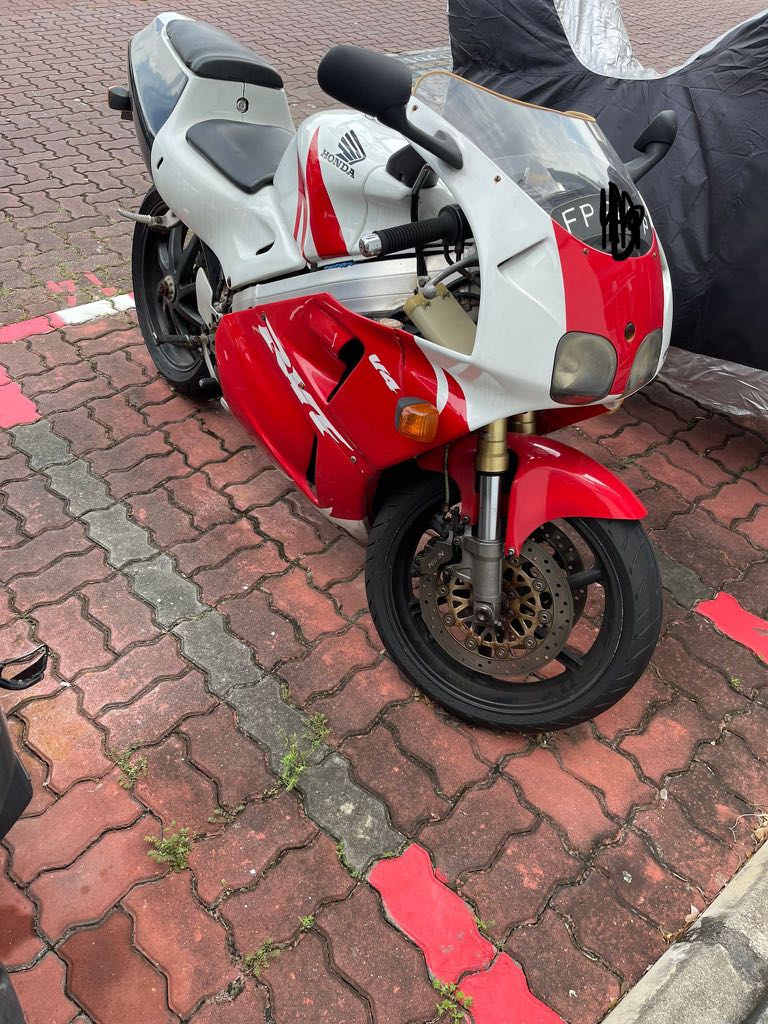 Honda RVF 400, Motorcycles, Motorcycles for Sale, Class 2A on Carousell