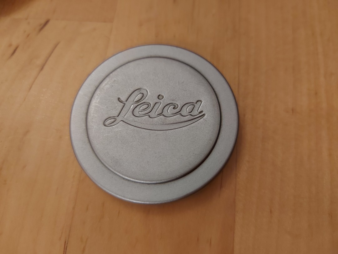 Leica assorted accessories, 1. 43mm chrome front cap for 50mm Summarit ...