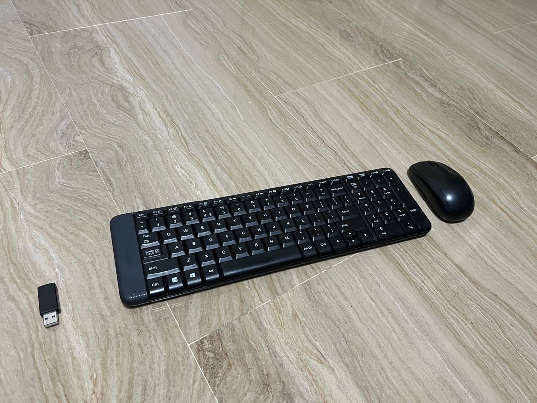 Logitech K220 keyboard and mouse set, Computers & Tech, Parts ...