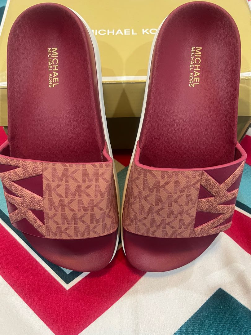 MK Slides, Women's Fashion, Footwear, Slippers and slides on Carousell