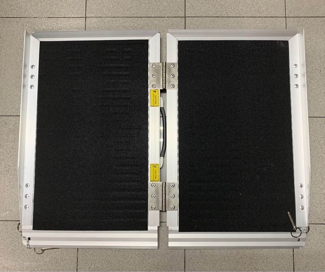 Portable Traction Ramp, 2 ft., Health & Nutrition, Assistive ...