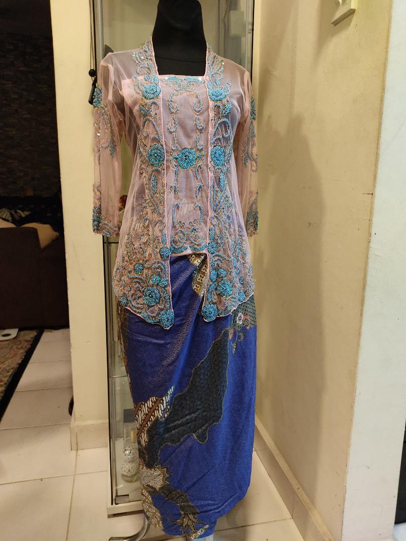 Str Kebaya Lace dan Pario with Holder, Women's Fashion, Muslimah ...