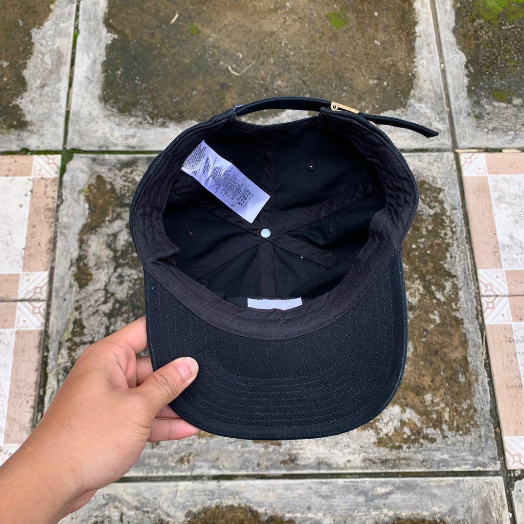 Topi 6 Panel Vans Box Logo, Fesyen Pria, Aksesoris, Topi di Carousell