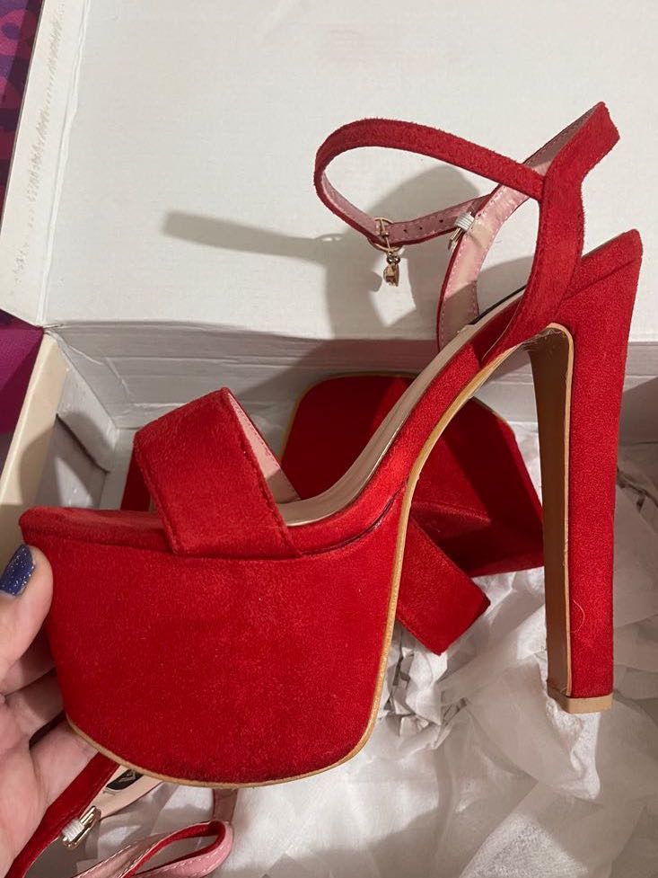 Venus Red Pageant Heels 6.8 inches Size 9, Women's Fashion, Footwear ...