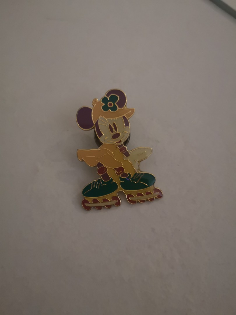 Vintage minnie skater pin, Hobbies & Toys, Memorabilia & Collectibles ...