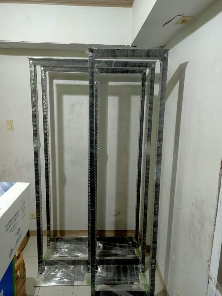 22U 42U Open Bay Rack, Furniture & Home Living, Furniture, Shelves ...