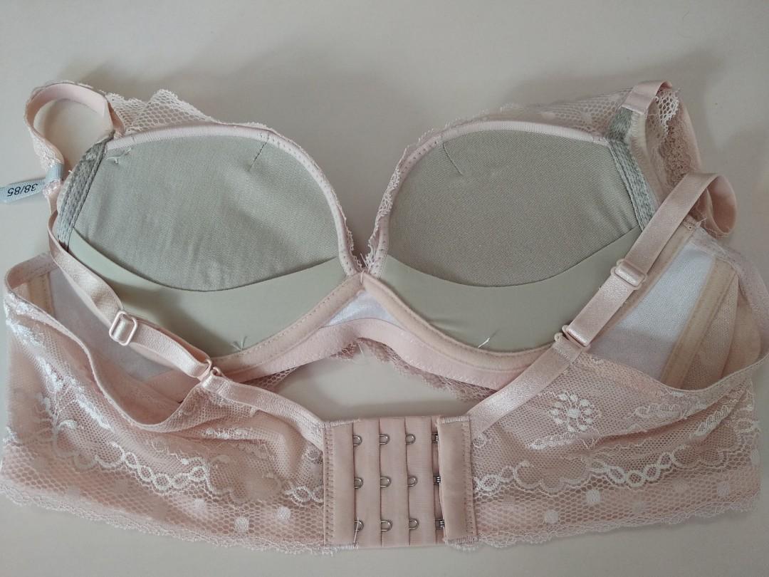 85A bra, Women's Fashion, New Undergarments & Loungewear on Carousell