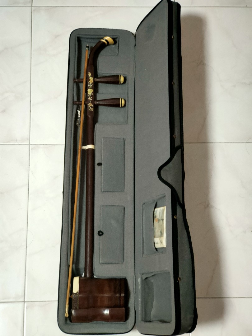 Erhu 二胡 Hobbies And Toys Music And Media Musical Instruments On Carousell