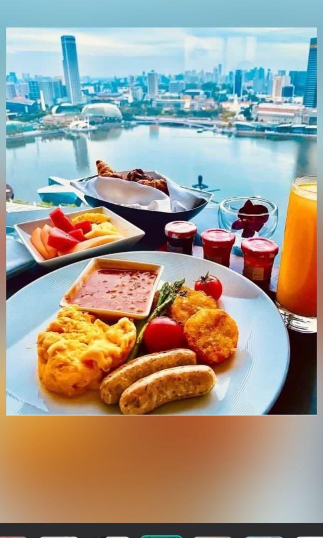 High tea and cocktail dinner at Marina Bay Sands (MBS) hotel floor 55 ...