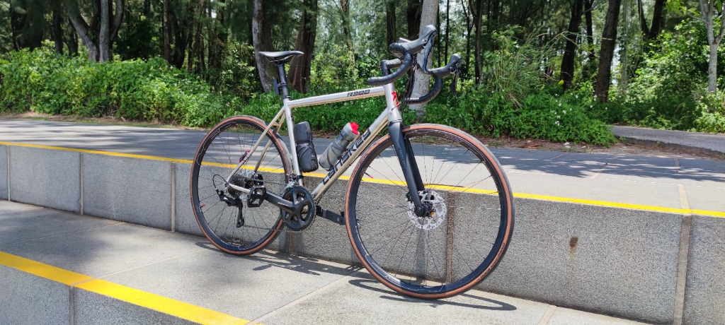 Lynskey R300 titanium road bike , Sports Equipment, Bicycles & Parts ...