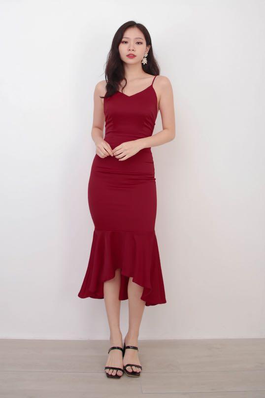 *BNIP* Satin low back red dress, Women's Fashion, Dresses & Sets ...