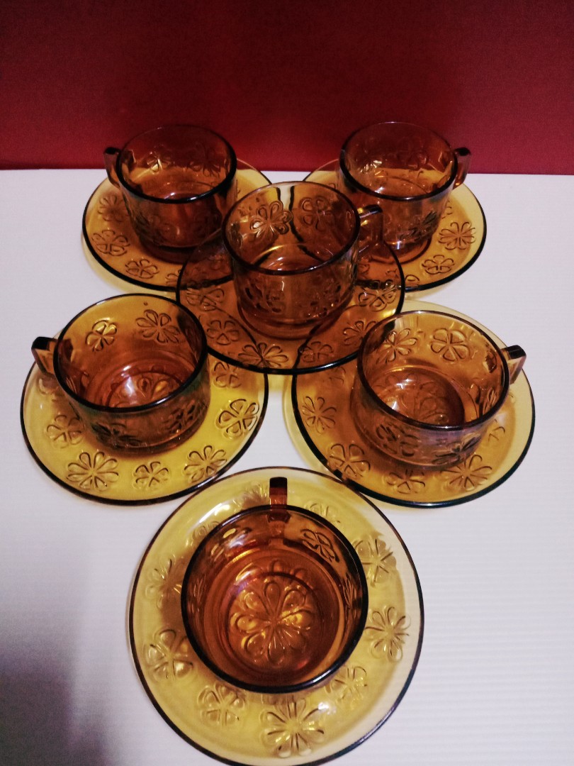 SET CAWAN DAN PIRING VINTAGE, Hobbies & Toys, Collectibles ...