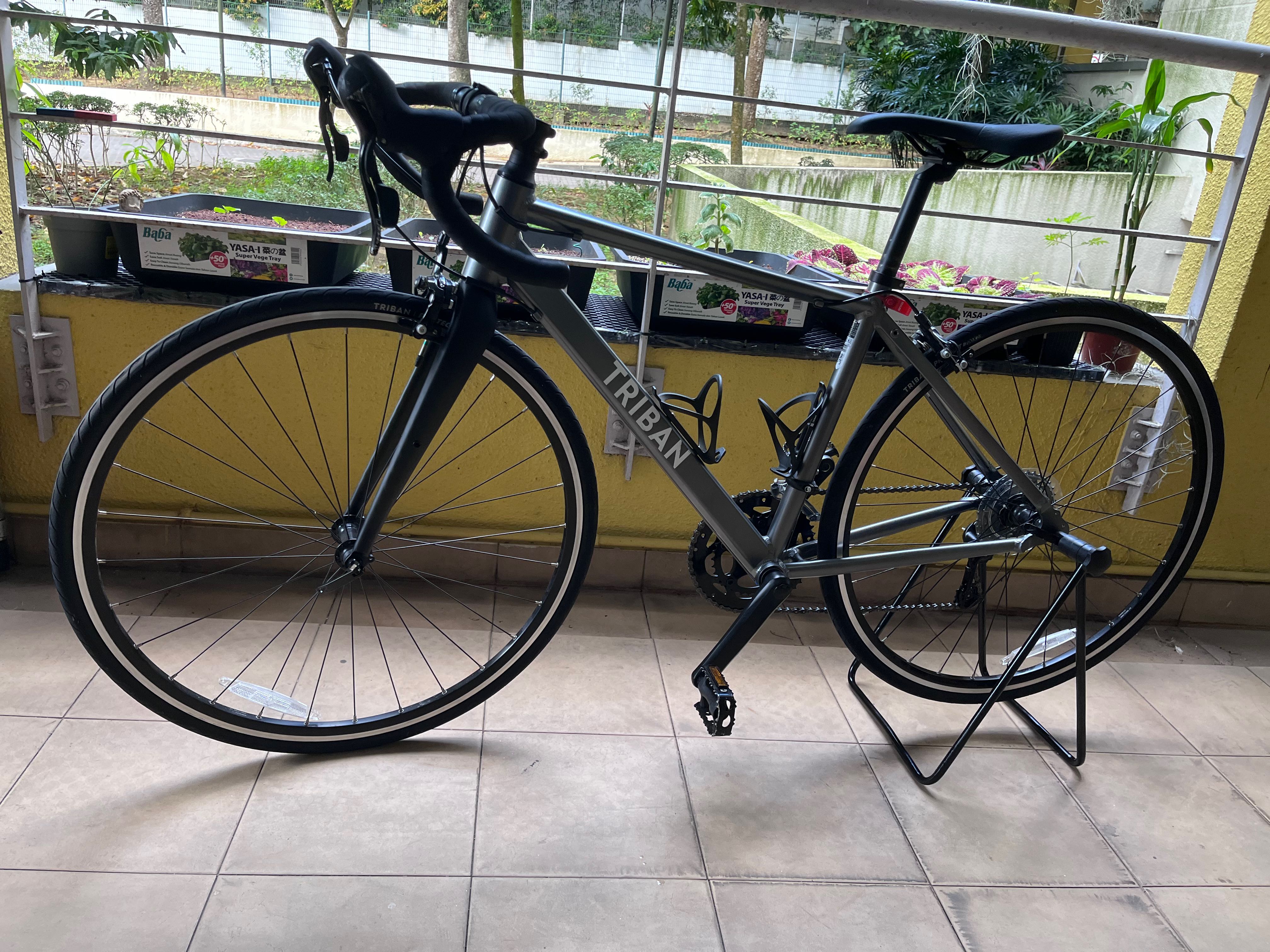 XS Triban RC120 Road Bike, Sports Equipment, Bicycles & Parts, Bicycles on Carousell