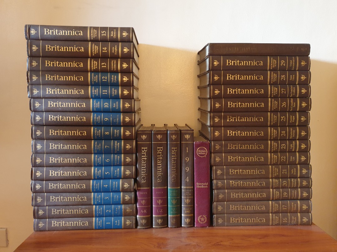 Britannica 15th Edition, Hobbies & Toys, Books & Magazines, Textbooks ...