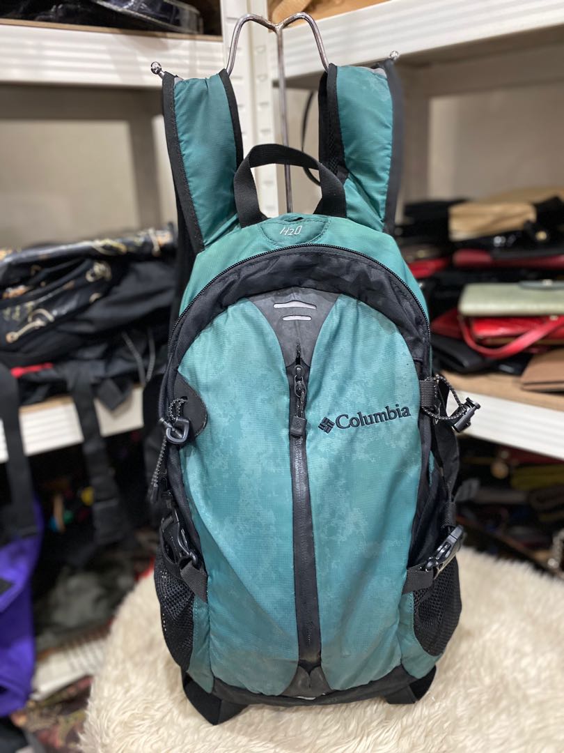 Columbia Backpack, Men's Fashion, Bags, Backpacks on Carousell