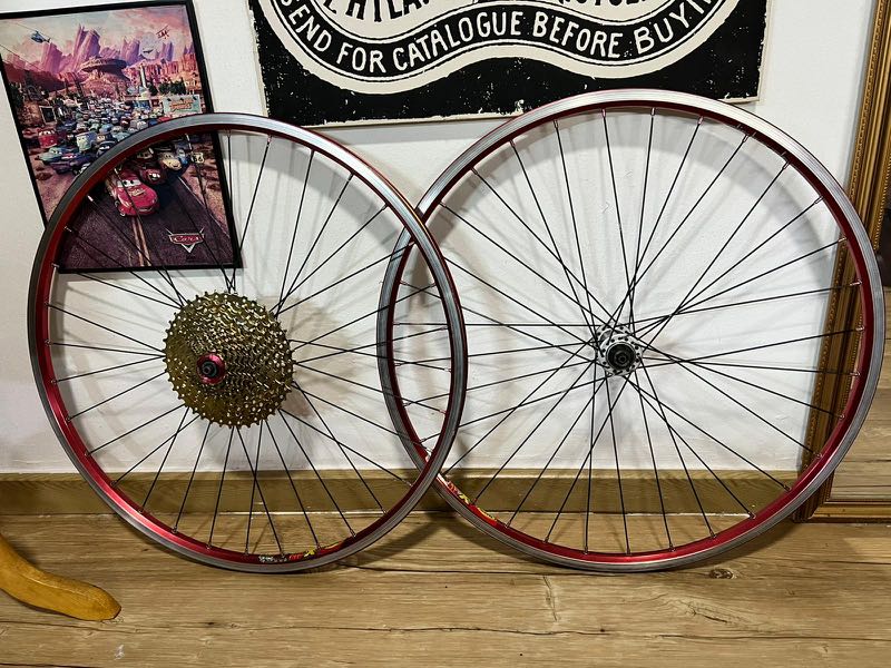 Mavic 517 with XT hubs, Sports Equipment, Bicycles & Parts, Parts ...