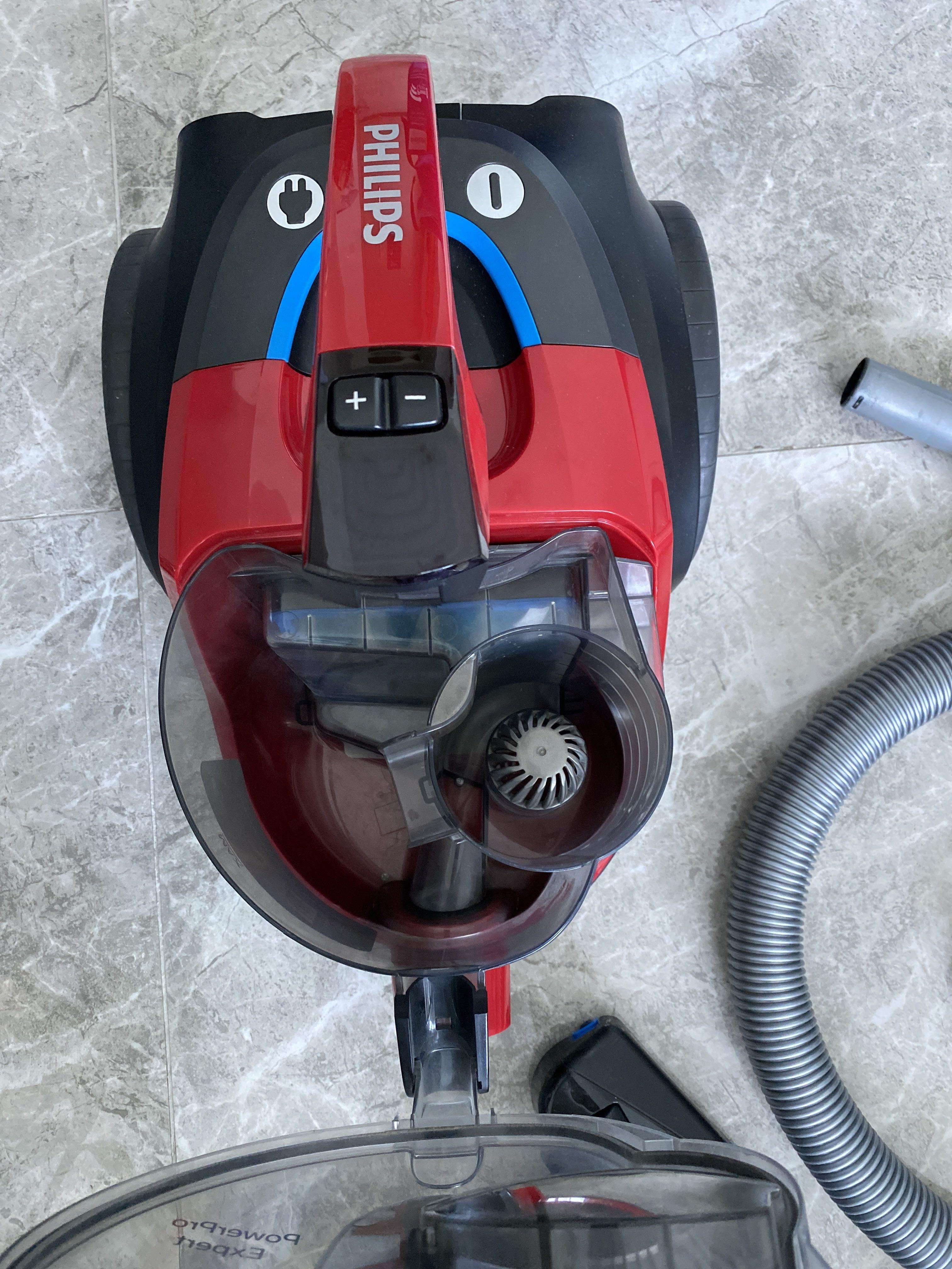 Philips Vacuum Cleaner 2000W Power 8 Cyclone, TV & Home Appliances ...