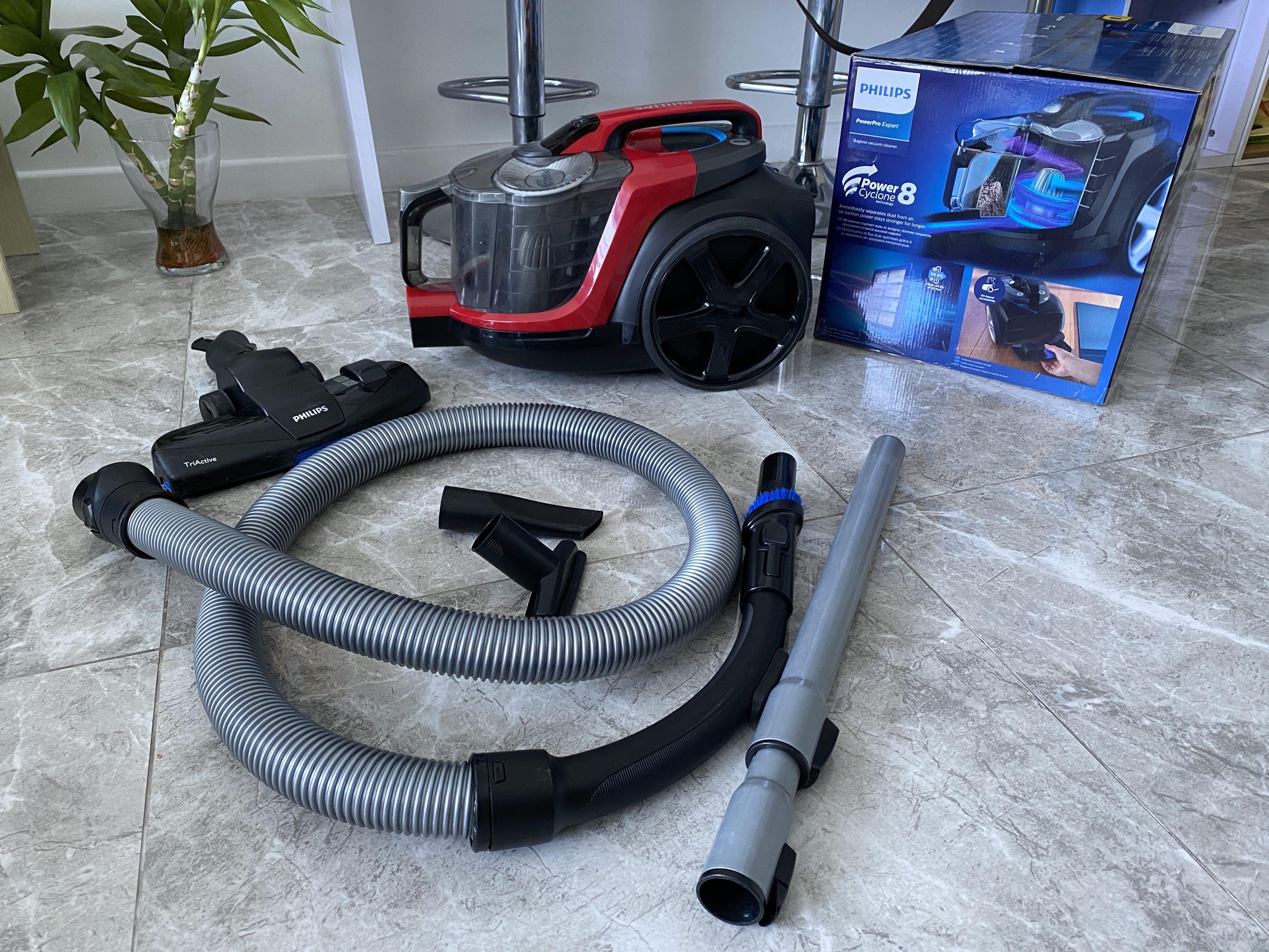 Philips Vacuum Cleaner 2000W Power 8 Cyclone, TV & Home Appliances ...