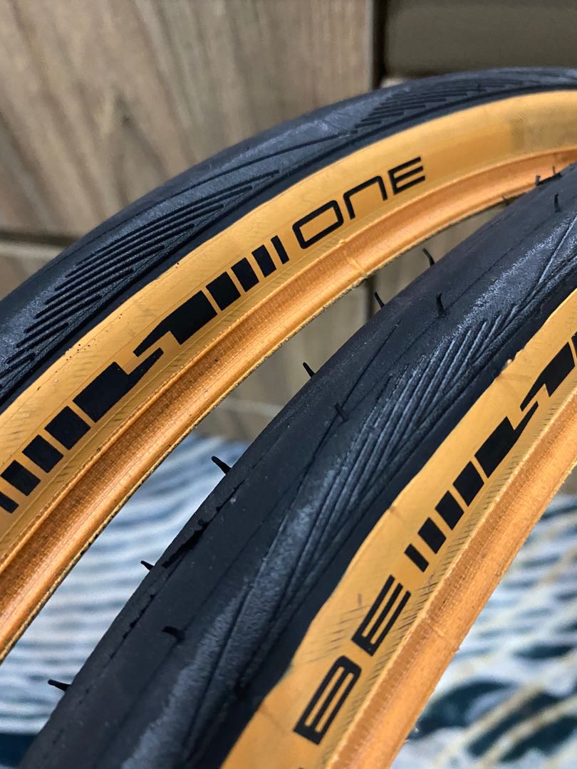 Schwalbe Tan Wall Tyres 451 20 x 1 1/8 tyres, Sports Equipment ...
