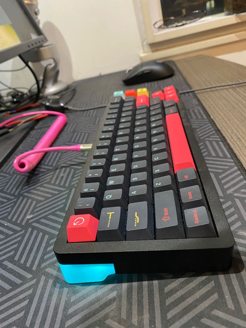 The Mark 65 Custom Keyboard, 電腦＆科技, 電腦周邊及配件, 電腦鍵盤及相關產品 - Carousell