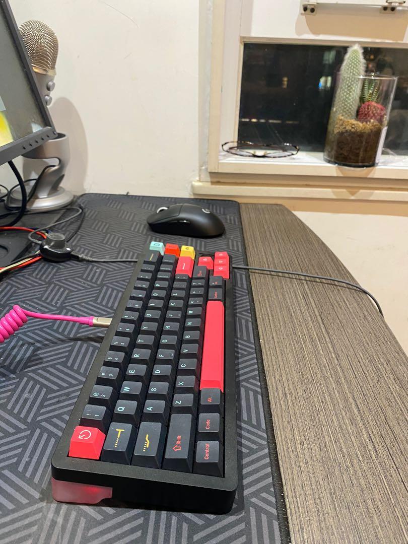 The Mark 65 Custom Keyboard, 電腦＆科技, 電腦周邊及配件, 電腦鍵盤及相關產品 - Carousell